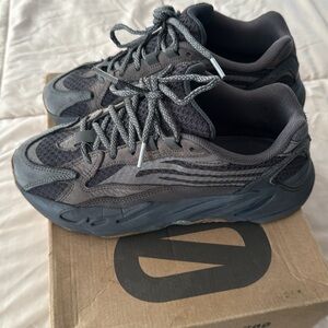 Yeezy | Shoes | Yeezy Boost 70 Geode Original Size 7 | Poshmark